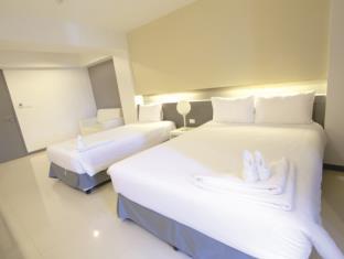 My hotel CMYK @ Ratchada – Happy hour in Bangkok